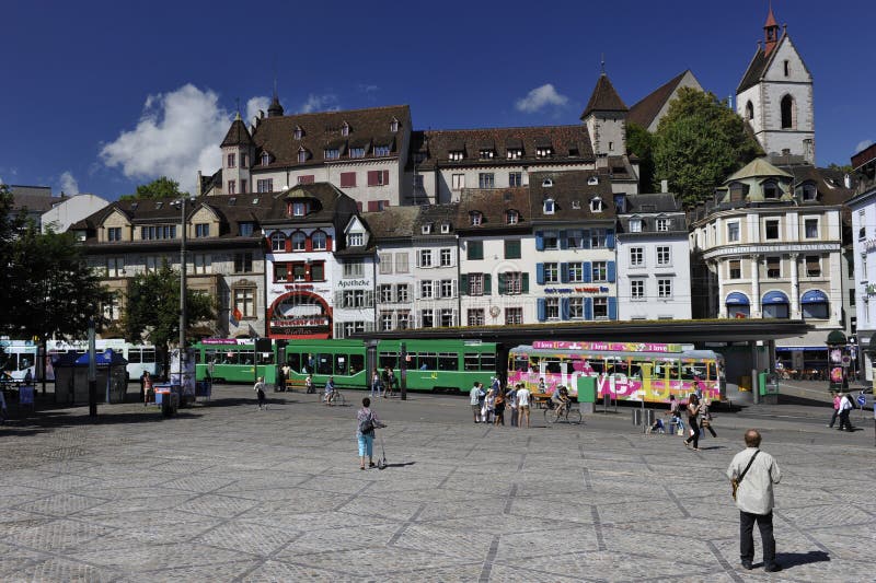 Ciudad De Basilea, Barfuesserplatz, Suiza Foto editorial - Imagen de ...