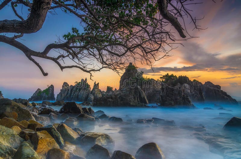 Ciudad de la roca imagen de archivo. Imagen de indonesia - 124020801