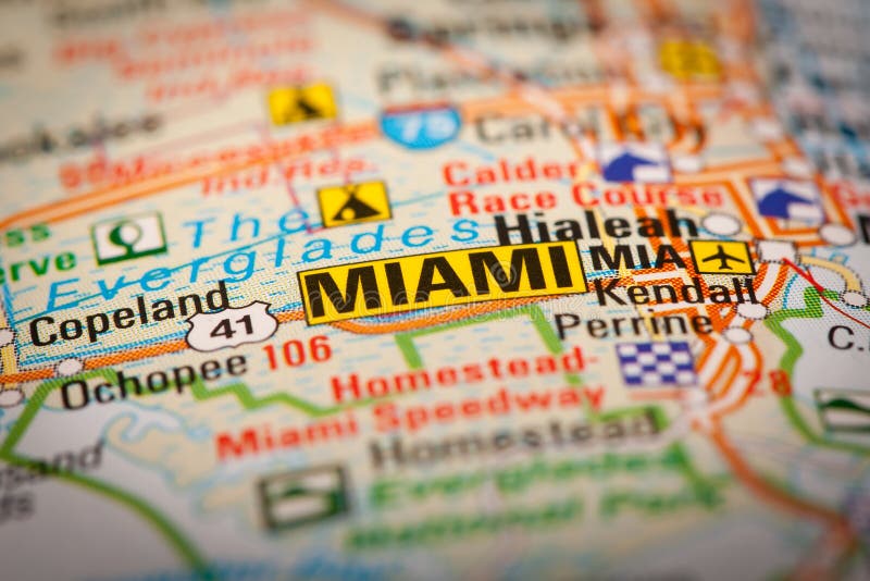 Ciudad De Miami En Un Mapa De Camino Imagen de archivo - Imagen de ...