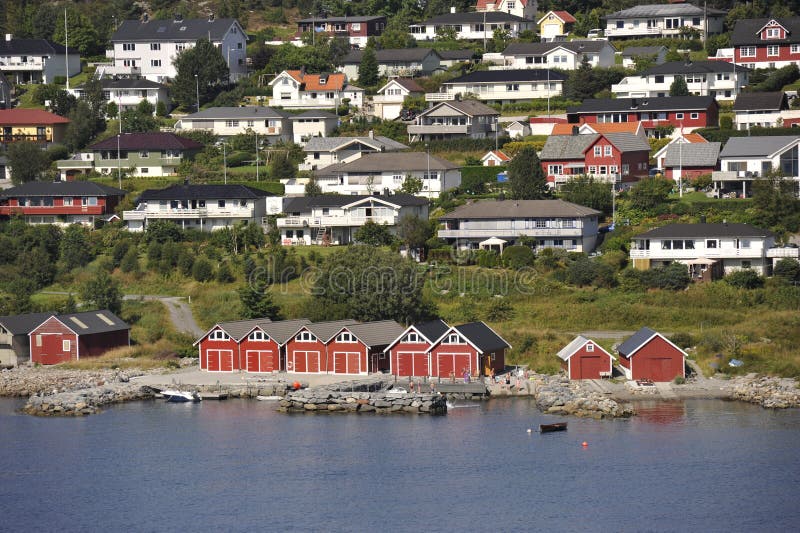Ciudad Molde, Noruega fotografía editorial. Imagen de azul - 156916242