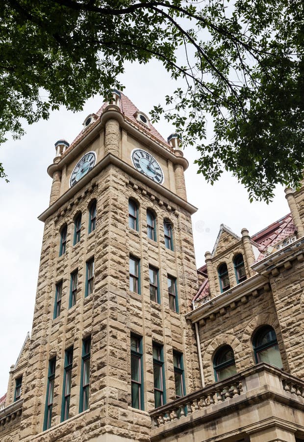 Ciudad Hall Clock Tower De Calgary Imagen de archivo - Imagen de ciudad ...