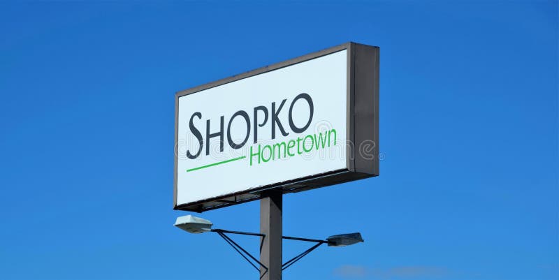 Ciudad Natal Roadsign De Shopko Fotografía editorial - Imagen de comestibles, encadenamiento ...
