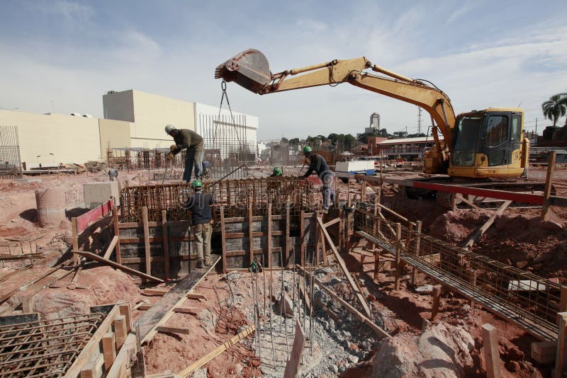 Civil construction editorial photography. Image of wire - 75217732