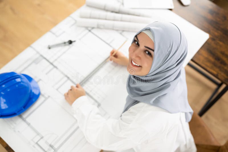 Young Arabic Architect Engineer Woman Stock Photos - Free & Royalty ...