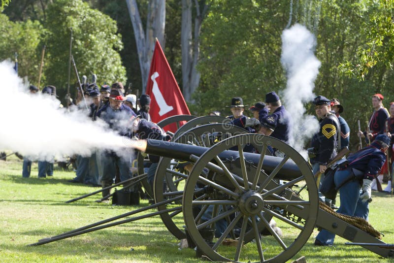 Civil War Re-Enactment 12 - Canon Fire Editorial Stock Photo - Image of ...