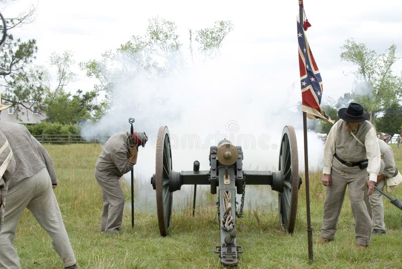 Civil War Reenactment Canon Blast Editorial Photo - Image of fight ...