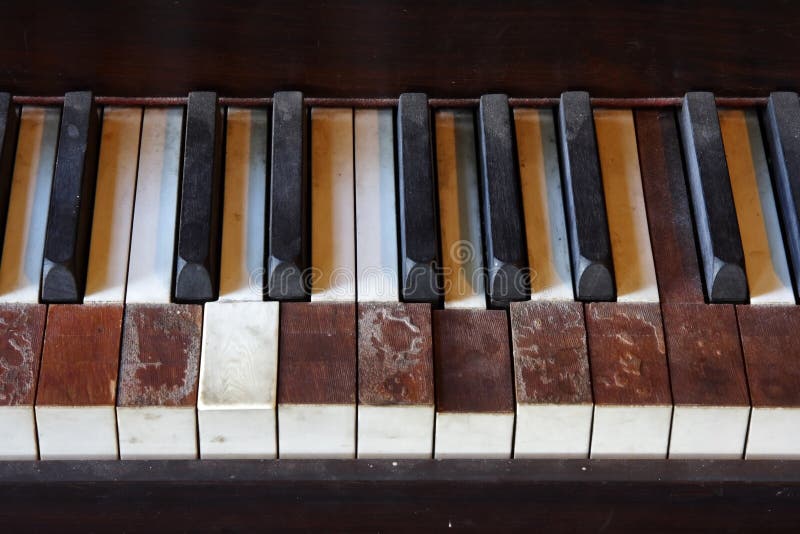 Piano en nuages photo stock. Image du paisible, composez - 17199882