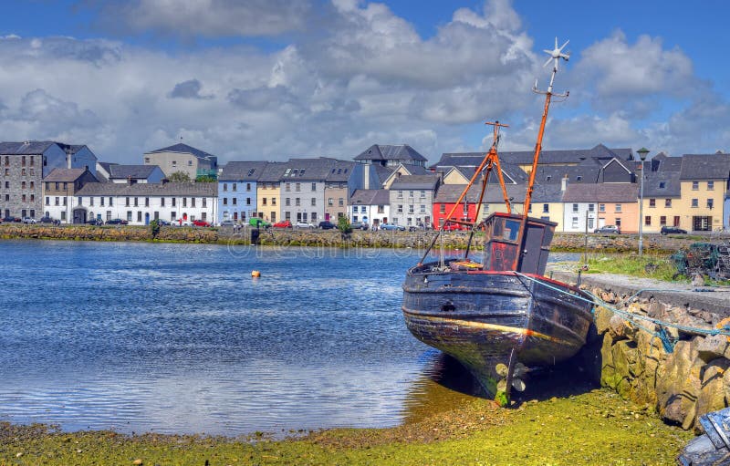 Claddagh Galway in Galway, Irlanda Fotografia Stock - Immagine di casa ...