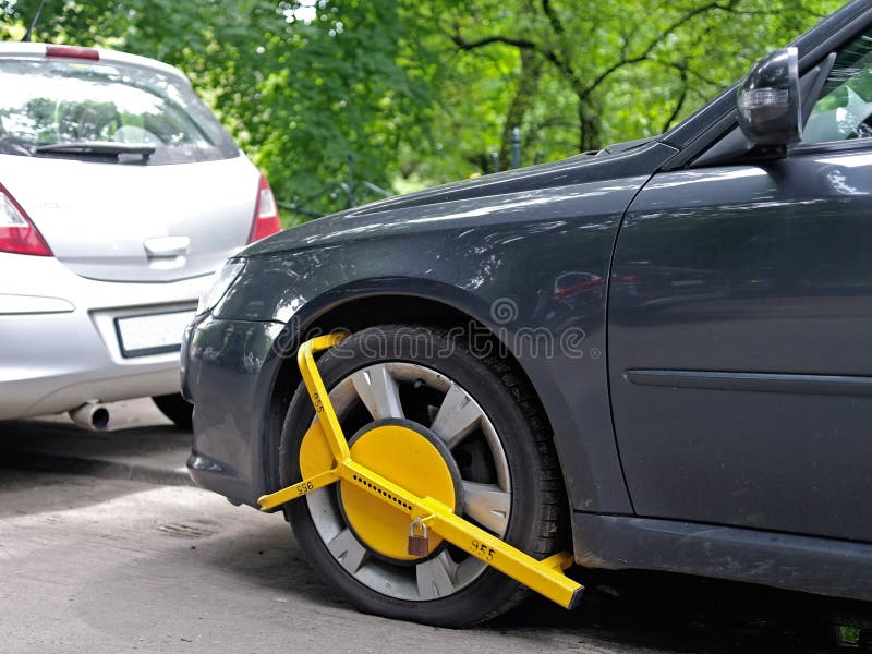 Clamped vehicle stock photo. Image of clamp, road, penalty - 25305910