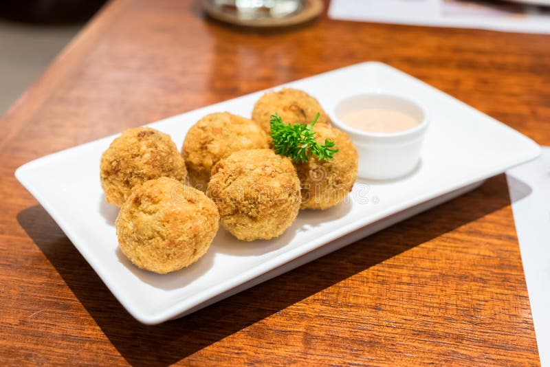 Clams Cheese Ball Bake Cooked Stock Image - Image of clams, arrange ...