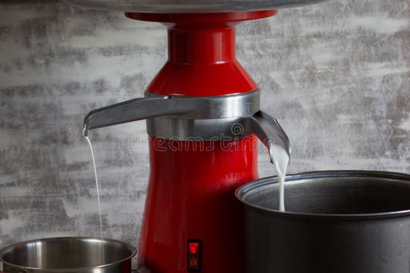 Clarification, Skimming, Milk Separation from Fat during Working Stock ...