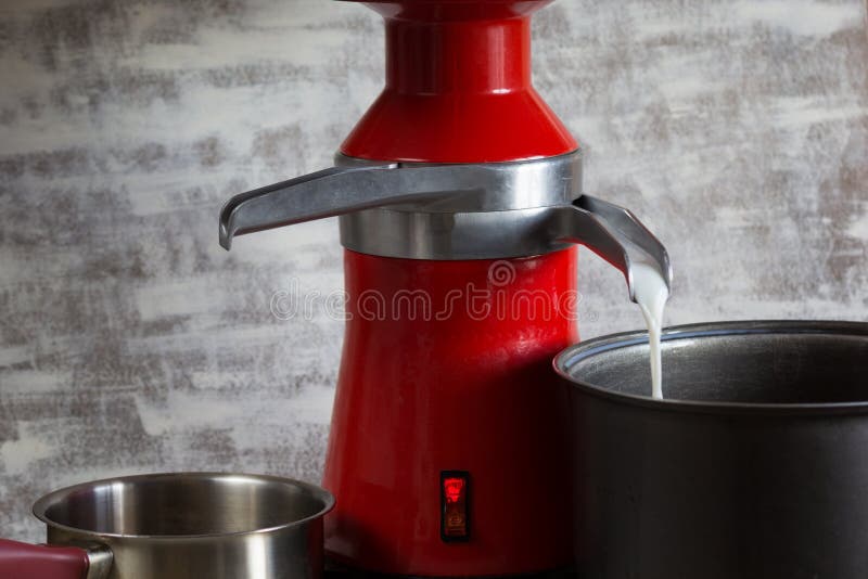 Clarification, Skimming, Milk Separation from Fat during Working Stock ...