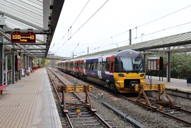 Class 333 Electric Train Bradford Forster Square Editorial Stock Photo ...