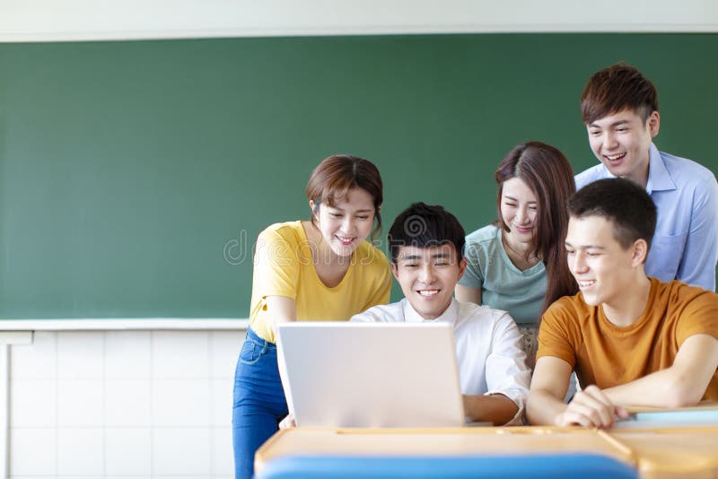 296 Students University Classroom Laptops Stock Photos - Free & Royalty ...