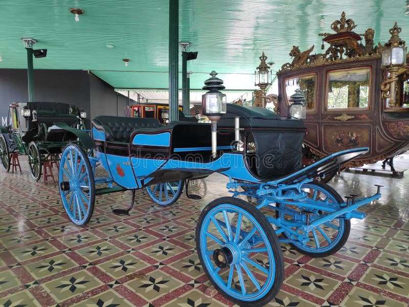 Classic Blue of Kereta Kencana Editorial Stock Image - Image of blue ...