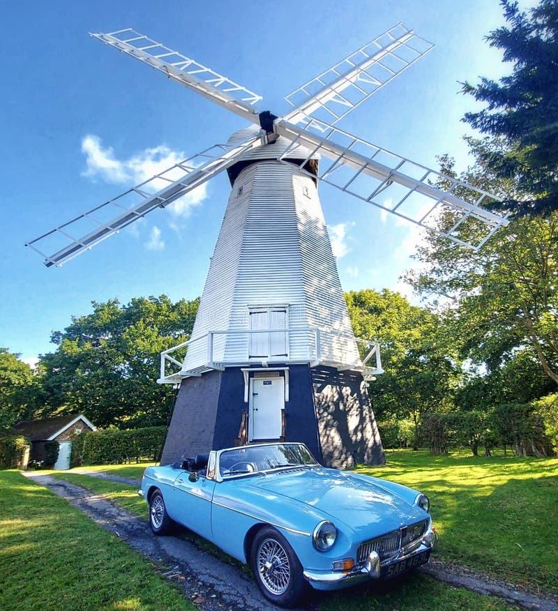 Classic Car Infront of Chaily Windmill in Sussex. Editorial Photography ...