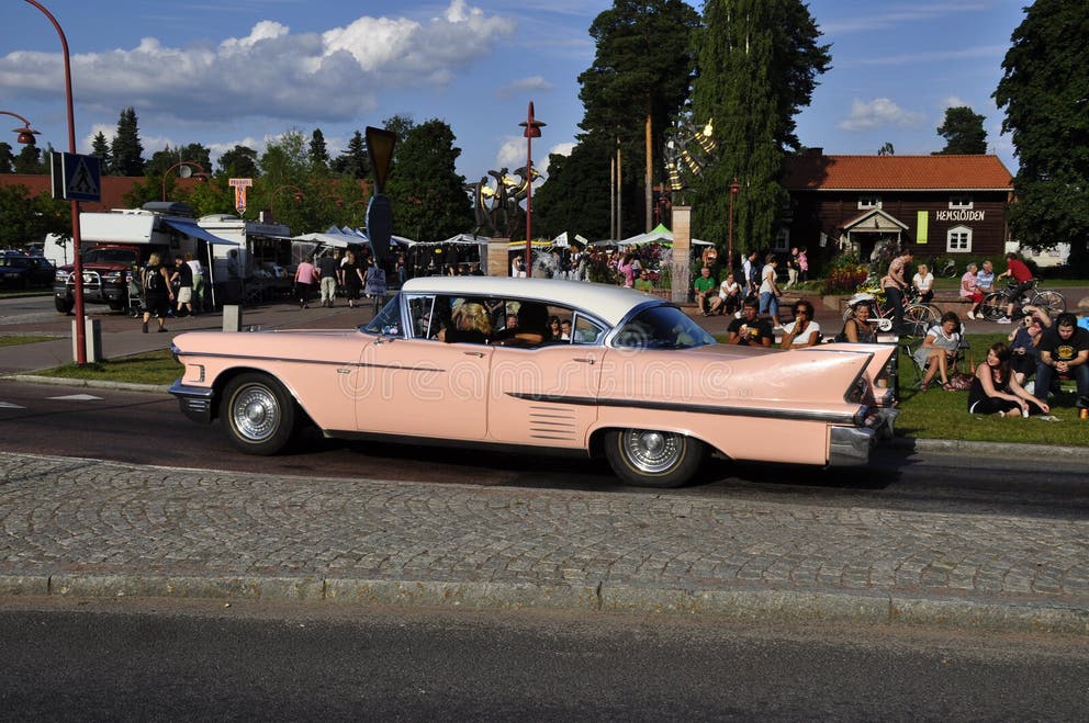 Classic car parade editorial photography. Image of classic - 15505792