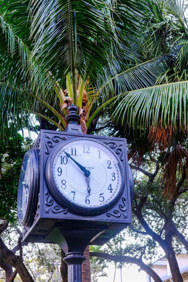 Classic Clock in Fort Lauderdale Florida Editorial Photo - Image of ...