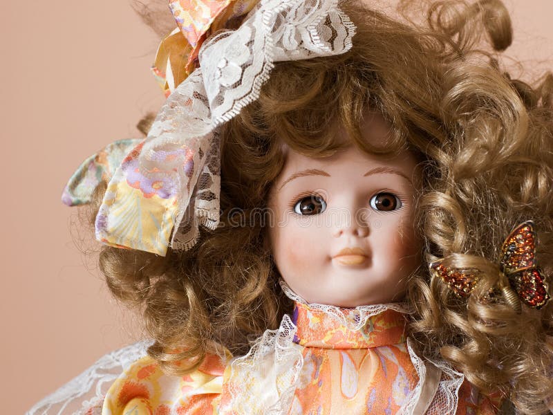 Sandra Doll's Instagram, Twitter & Facebook on IDCrawl