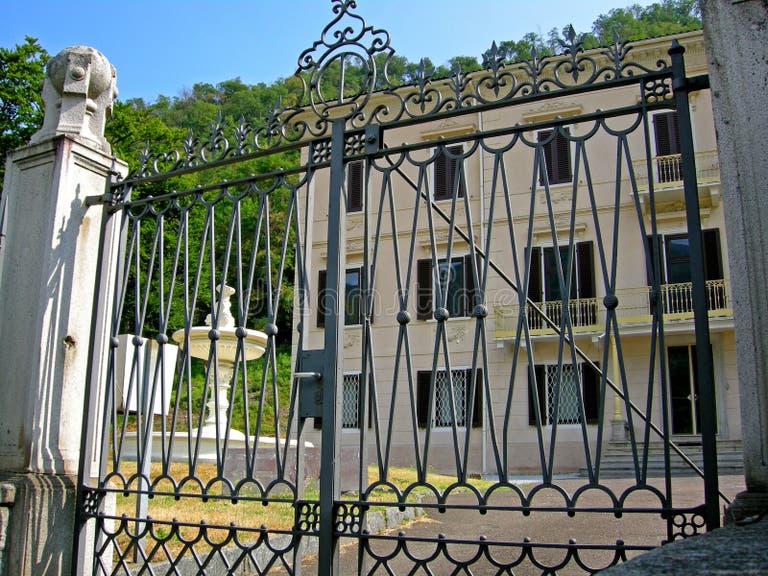 Classic Italian Villa Gates Stock Image - Image of country, palatial ...