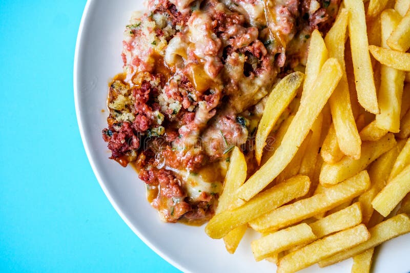 Classic Meal of Corned Beef Hash and Chips Stock Image - Image of ...