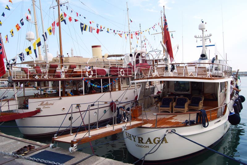 Fashion Design Tre Stock Photos - Free & Royalty-Free Stock Photos from ...