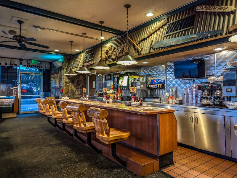 Classic Old Diner in Northern California Editorial Stock Image - Image ...
