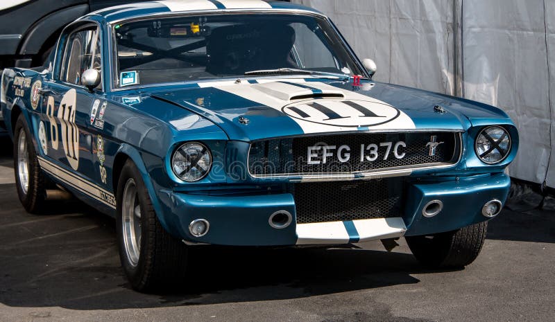 A classic racing car editorial stock image. Image of machine - 119787629