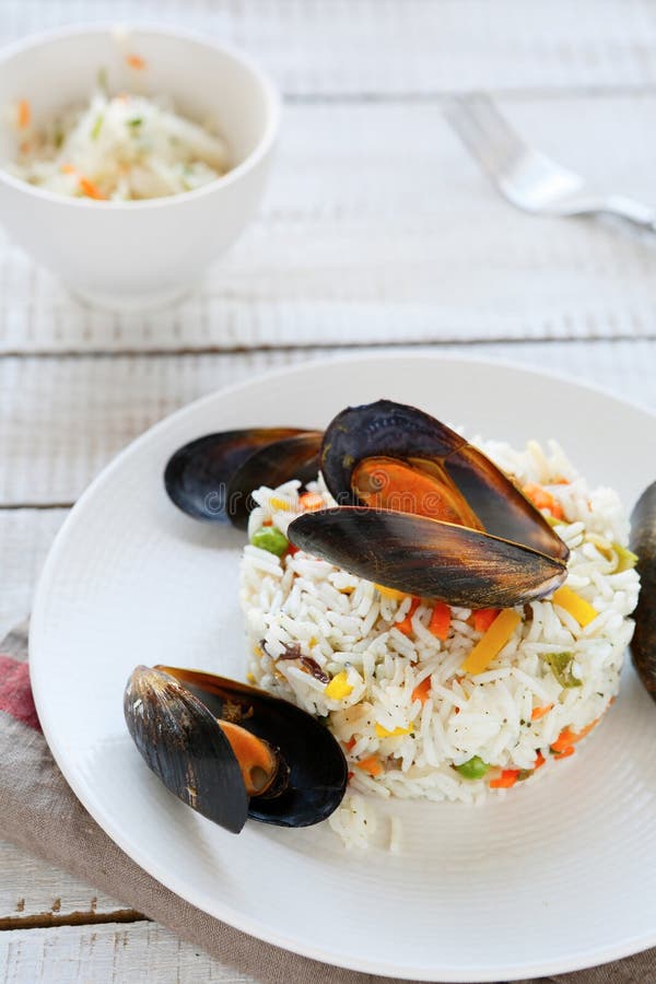 Classic Risotto with Seafood Stock Photo - Image of gourmet, bowl: 42950344