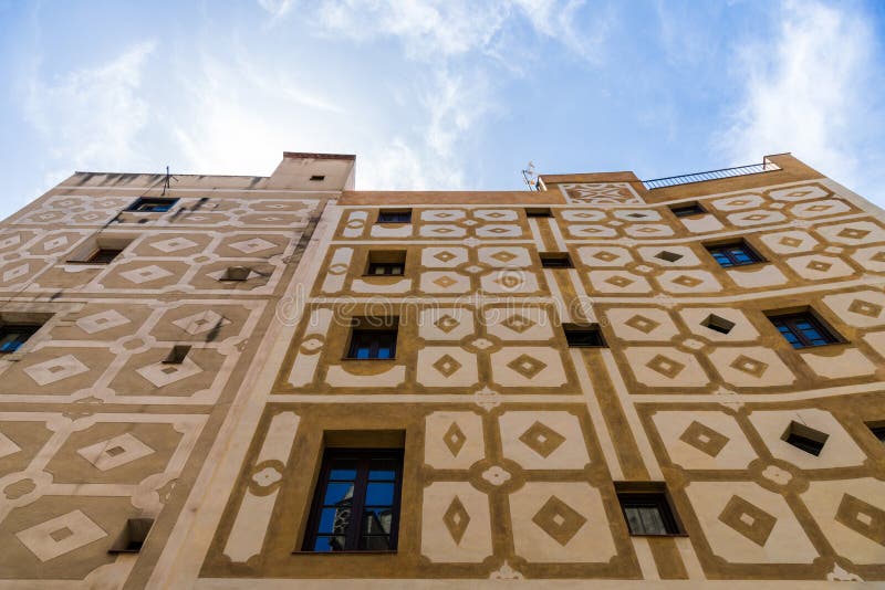 Classic Spanish Architecture Building InBarcelona, Ciutat Vella ...