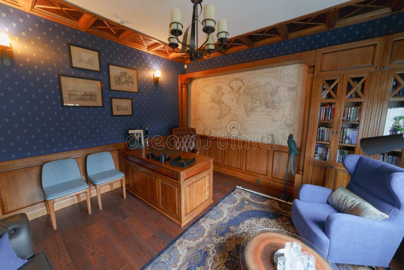 Classic Study with a Large Oak Desk Editorial Image - Image of dwelling ...