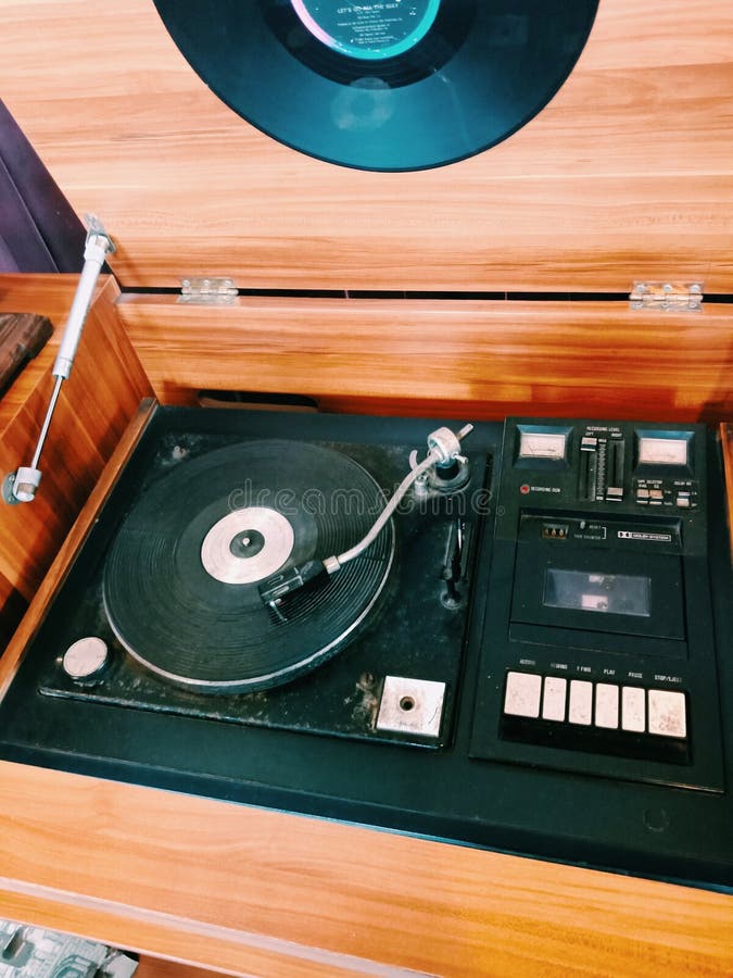 Classic Turntable Vinyl Record Editorial Stock Photo - Image of ...