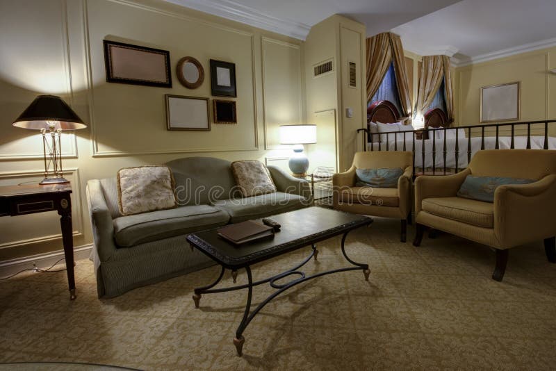 Kingsize Bed with Canopy stock image. Image of vertical - 29052915