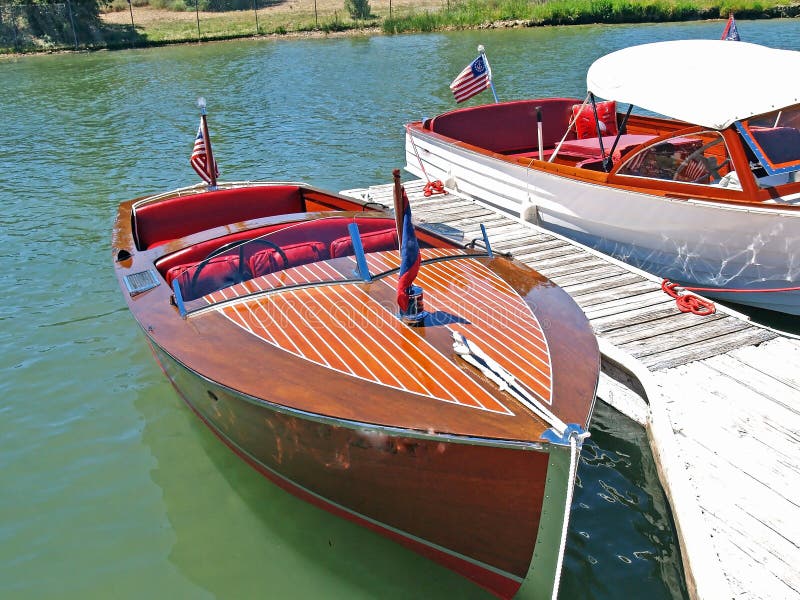 Classic Wooden Chris Craft stock photo. Image of craftsmanship - 28921716