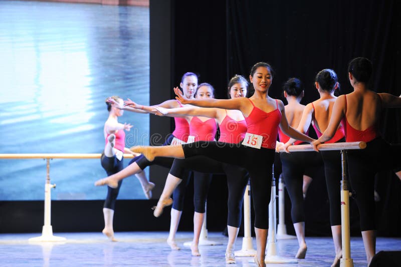 Classical Ballet Basic Skills-Basic Dance Training Course Editorial ...