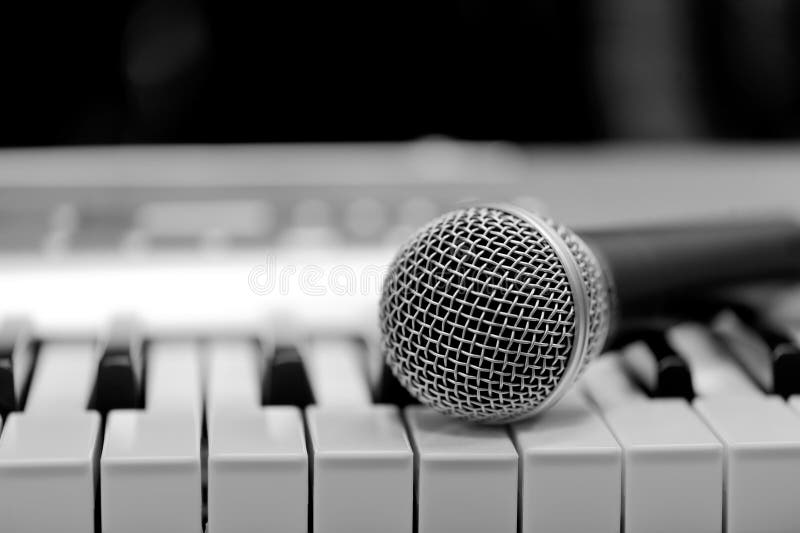 Classical Microphone on Keyboard Stock Photo - Image of audio, piano ...