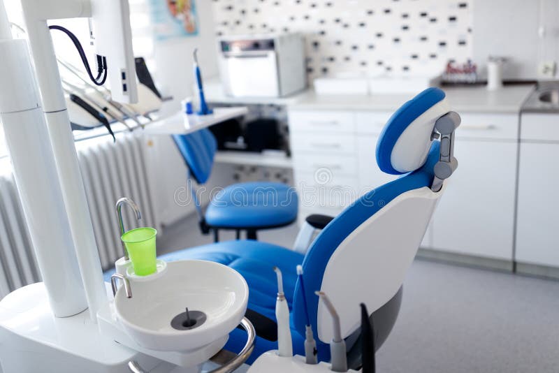 Classification Dentaire Avec L'appareil Et Les Instruments Photo stock ...