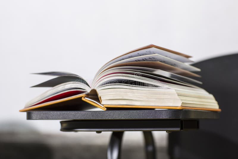 Classroom Seating before Class Stock Image - Image of middle, present ...