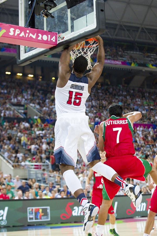 Clavada foto editorial. Imagen de liga, hombres, golpe - 24840921