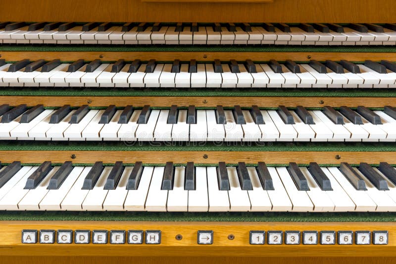 Vieil organe de pipe photo stock. Image du organe, traditionnel - 4258058