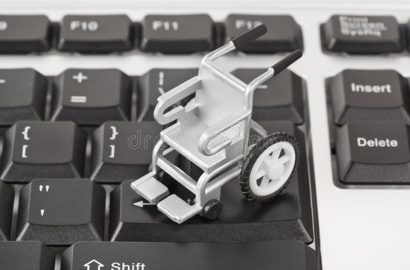 Clavier Et Fauteuil Roulant D'ordinateur Photo stock - Image du idée ...