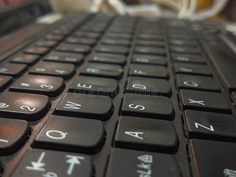 Clavier Qwerty En Micro Zoom Photo stock - Image du portable, azerty ...