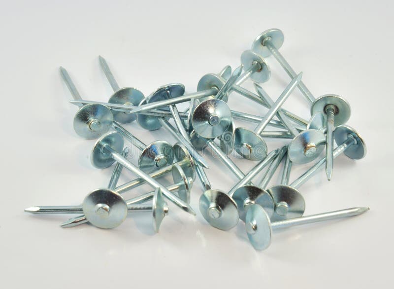 Clavos, tachuela foto de archivo. Imagen de pila, hierro - 57894372