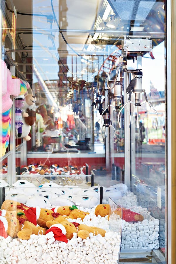 Claw Machines Fun Fair Stock Photos - Free & Royalty-Free Stock Photos ...