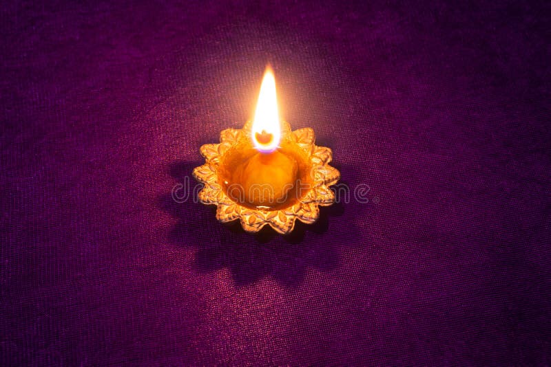 Clay Diya Lamp Lit during Diwali Celebration Stock Photo - Image of ...