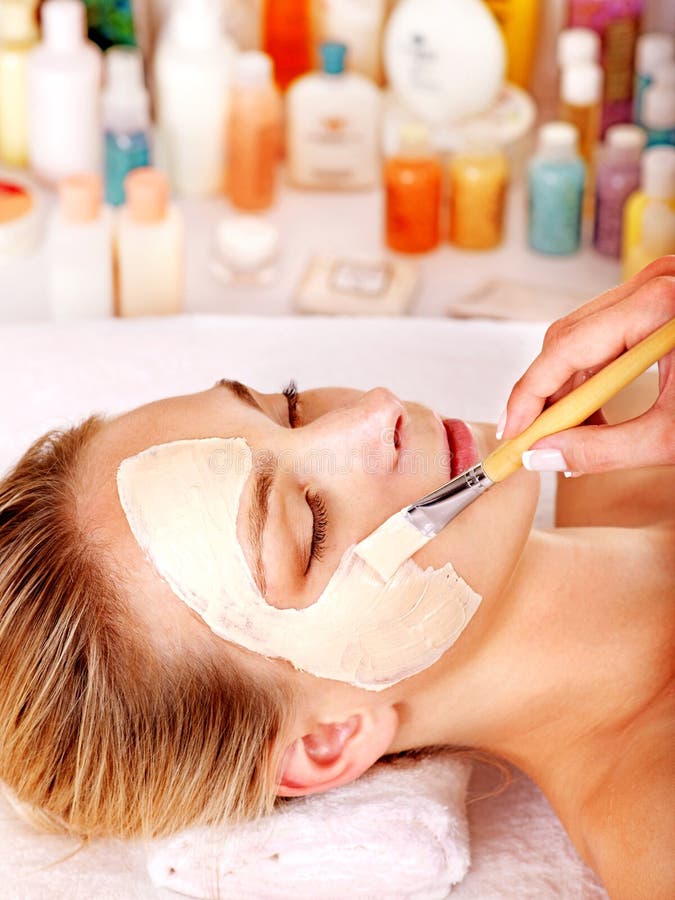 Clay Facial Mask in Beauty Spa. Stock Photo - Image of clay, relaxation ...