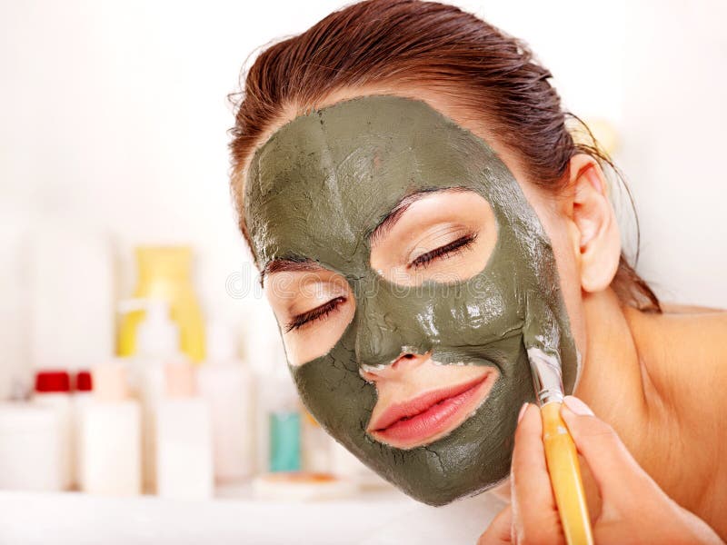 Clay Facial Mask in Beauty Spa. Stock Photo - Image of care, facial ...