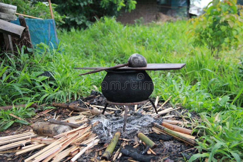 Clay pot stock image. Image of soup, stove, cuisine, thai - 62340977
