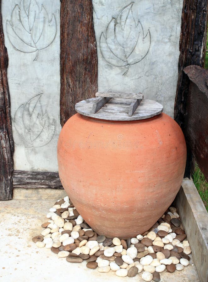 Clay pot stock photo. Image of ceramic, craft, horticulture - 31960128