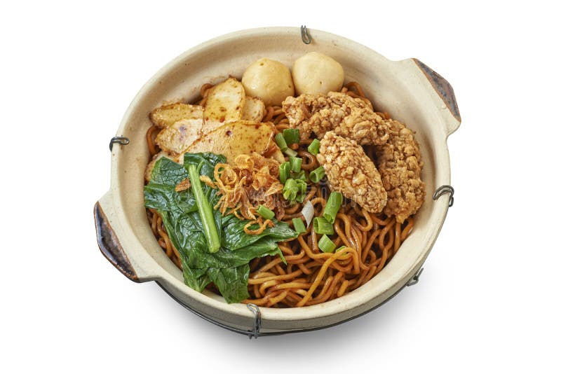 Clay Pot Noodle with Cooked Ingredients Stock Image - Image of oriental ...